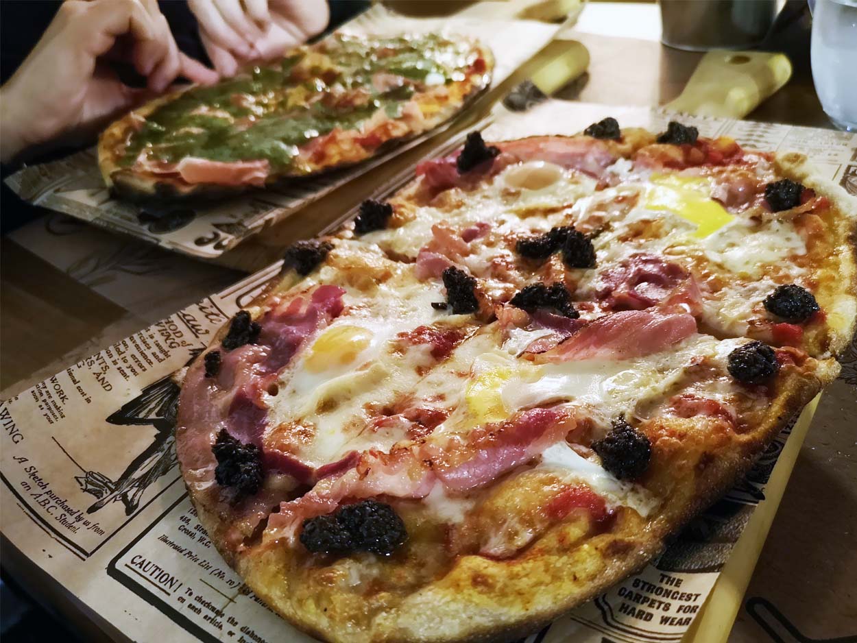 Pinsa Pizza, discover a different way to enjoy Italian gastronomy