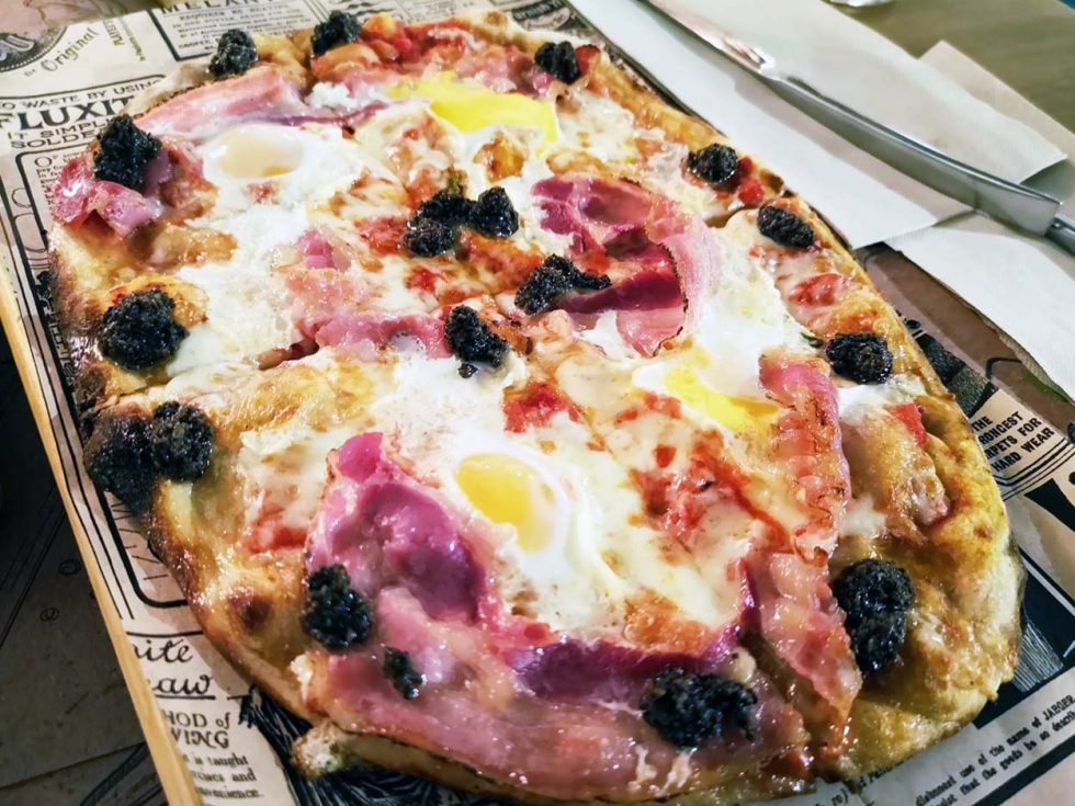 Pinsa Pizza, discover a different way to enjoy Italian gastronomy